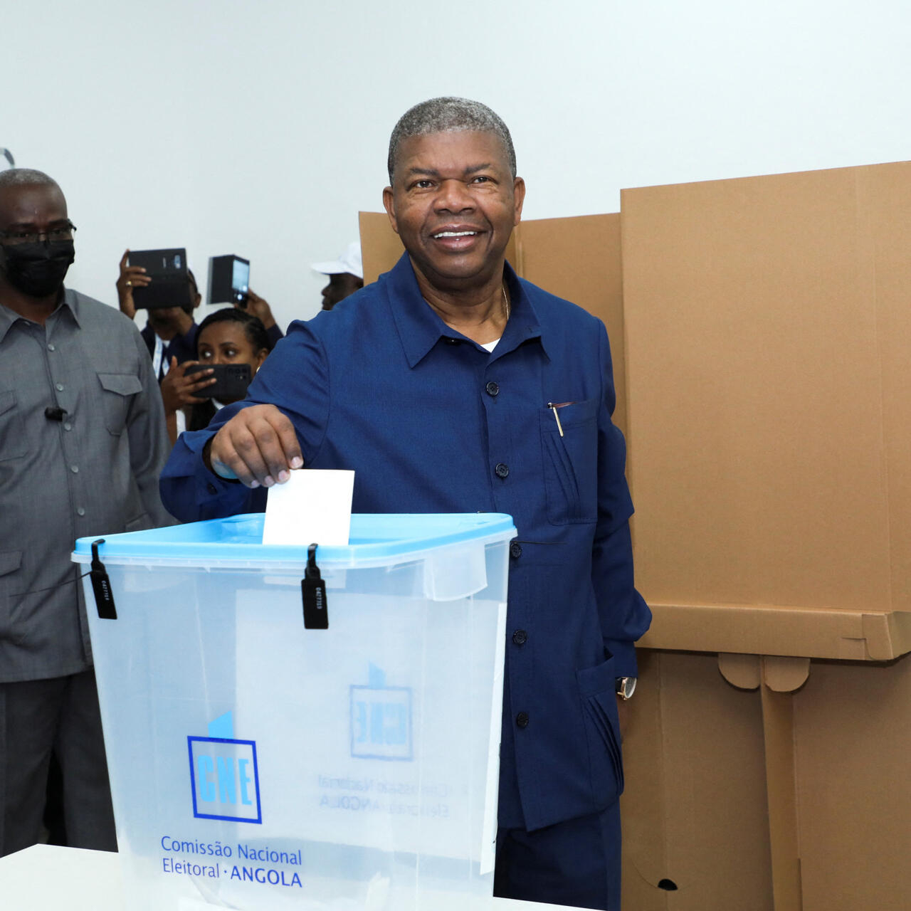 Angola : Joao Lourenço gagne, le MPLA perd sa majorité des 2/3 à l ...