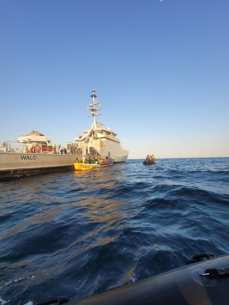 Sauvetage en mer, une pirogue arrêtée à 90 km des côtes sénégalaises ...